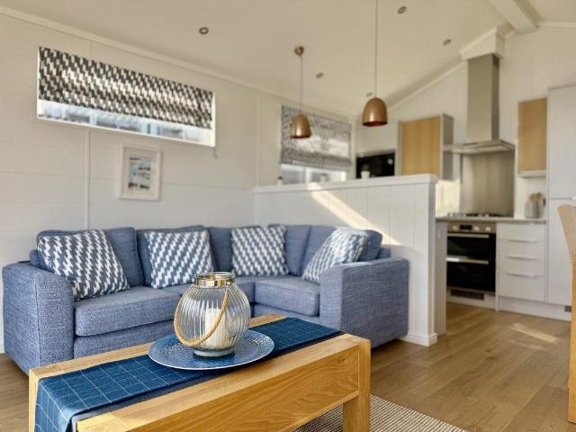2 bedroom park home for sale