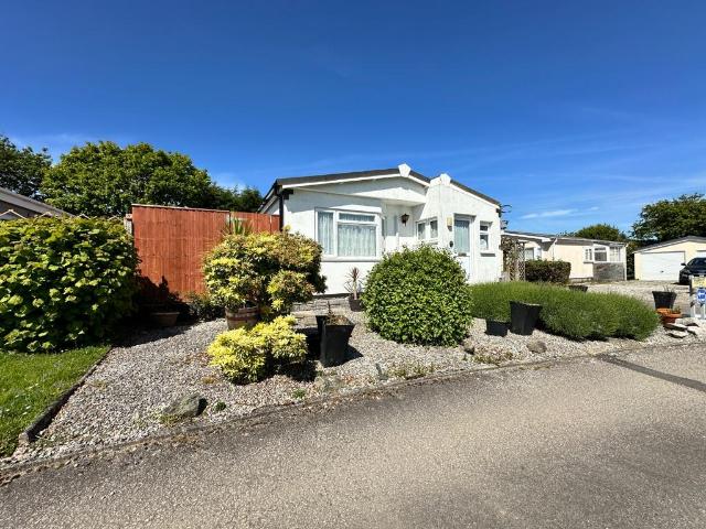 2 bedroom park home for sale