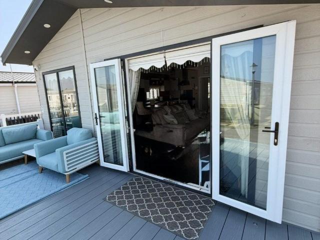 2 bedroom park home for sale