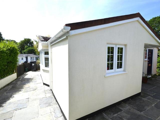 2 bedroom park home for sale