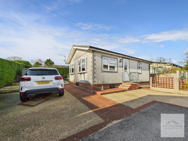 2 bedroom park home for sale