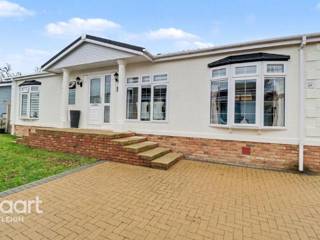 2 bedroom park home for sale