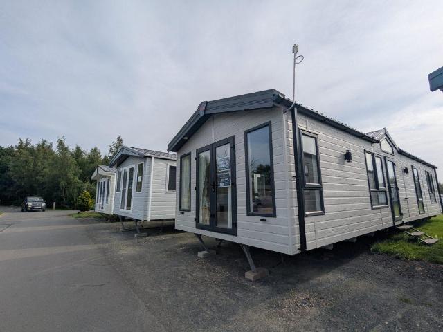 2 bedroom park home for sale