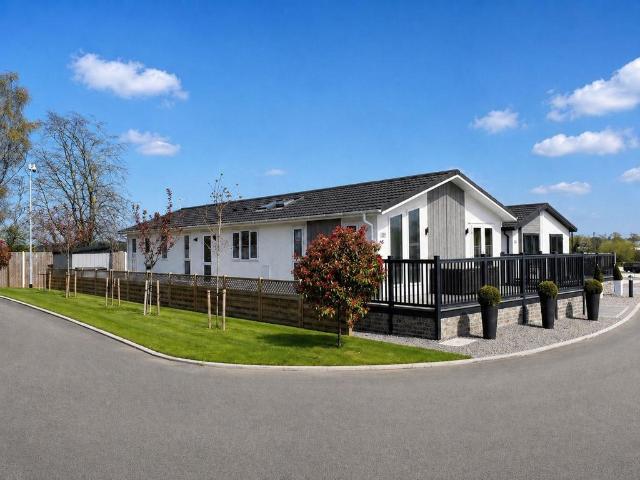 2 bedroom park home for sale