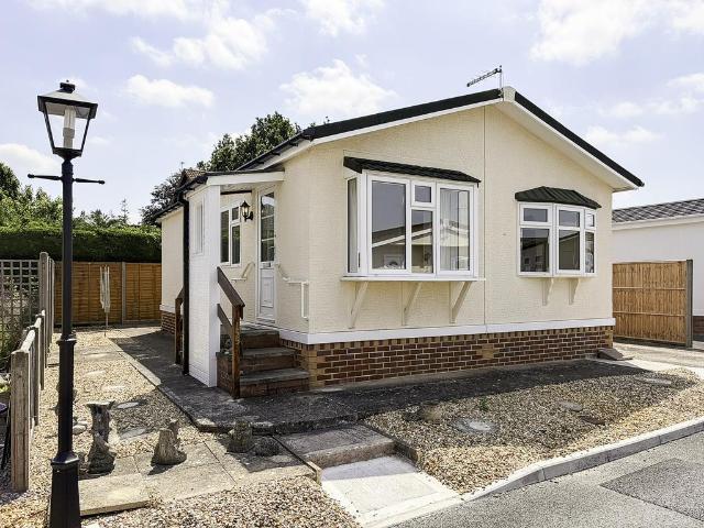 2 bedroom park home for sale