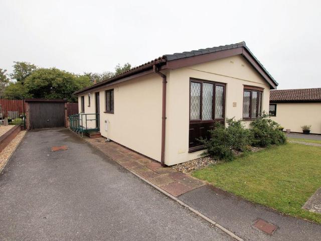 2 bedroom park home for sale