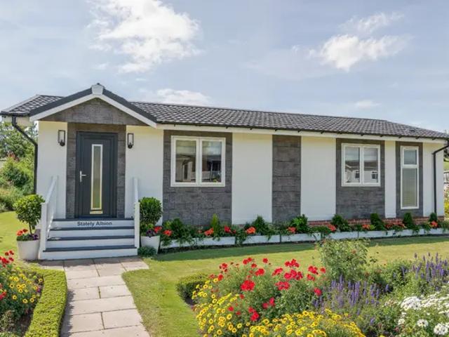 2 bedroom park home for sale