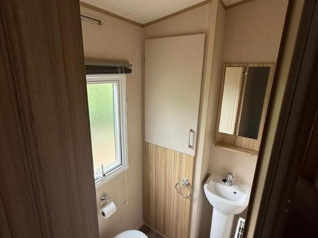 2 bedroom park home to rent