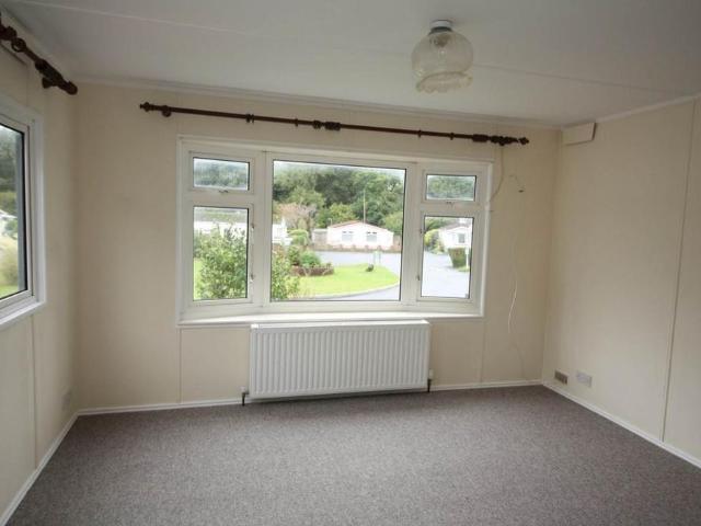 2 bedroom park home to rent