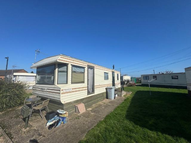 2 bedroom park home to rent