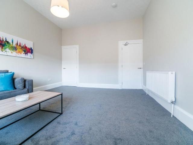 2 bedroom parking to rent