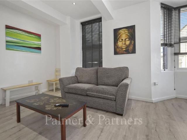 2 bedroom parking to rent