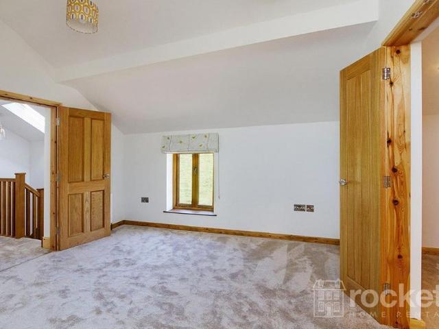 2 bedroom parking to rent