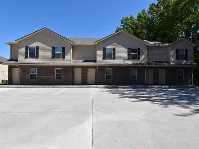2 Bedroom Pet Friendly Townhomes For Rent Near Post!