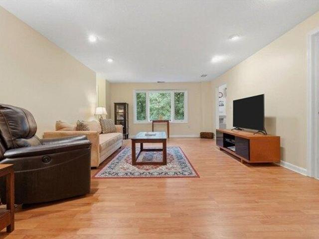 2 bedroom, Peabody MA 01960 104332100