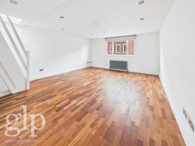 2 Bedroom Penthouse, Earlham Street, Covent Garden, WC2H, London 75181