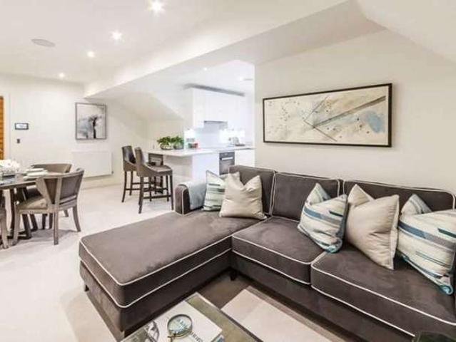 2 Bedroom Penthouse Flat
