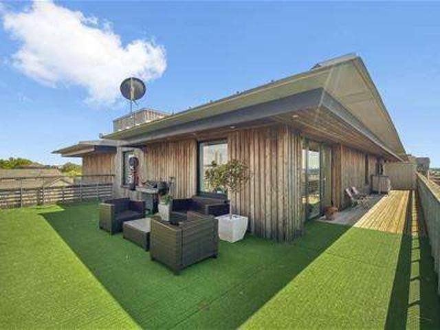 2 Bedroom Penthouse Flat