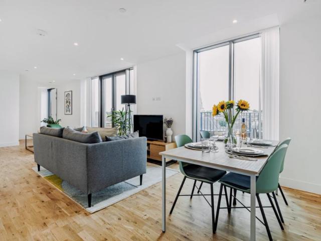 2 Bedroom Penthouse Flat