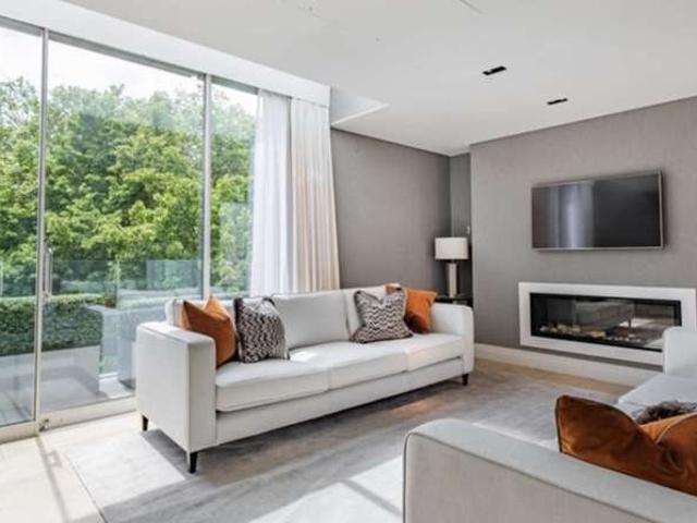 2 Bedroom Penthouse Flat