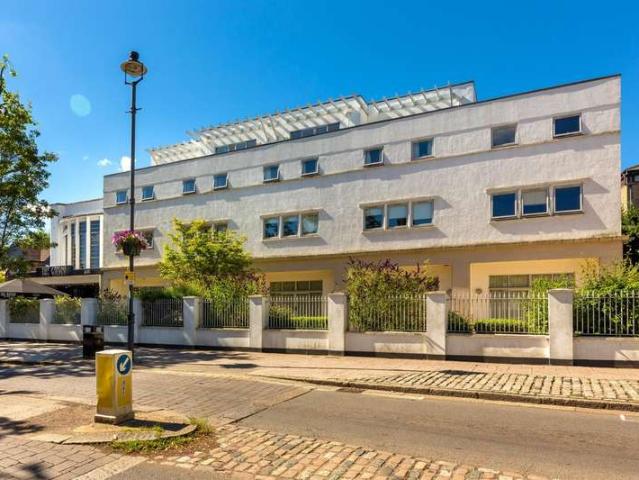 2 Bedroom Penthouse Flat
