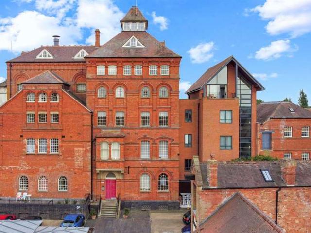 2 Bedroom Penthouse Flat