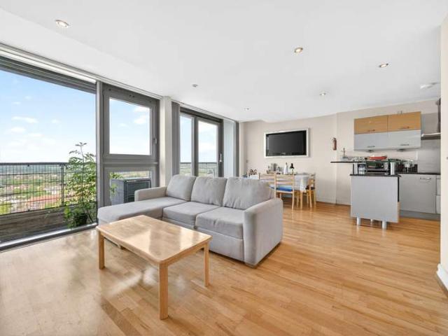 2 Bedroom Penthouse Flat