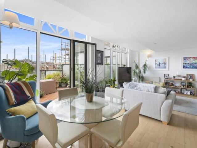 2 bedroom penthouse for rent in Molasses House, Clove Hitch Quay, SW11