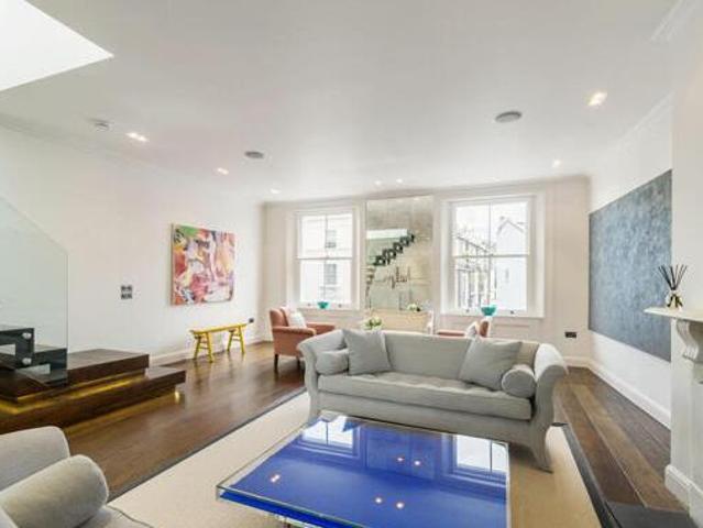 2 Bedroom Penthouse For Rent In Notting Hill