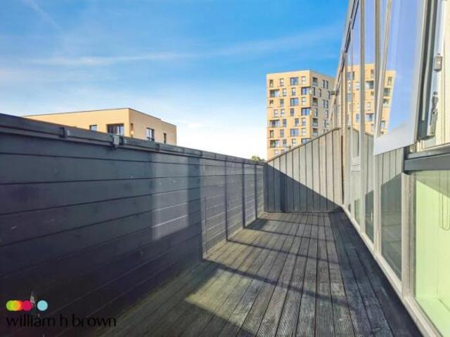 2 bedroom penthouse for rent in Baskett Court, Cannons Mews, CHELMSFORD, CM1