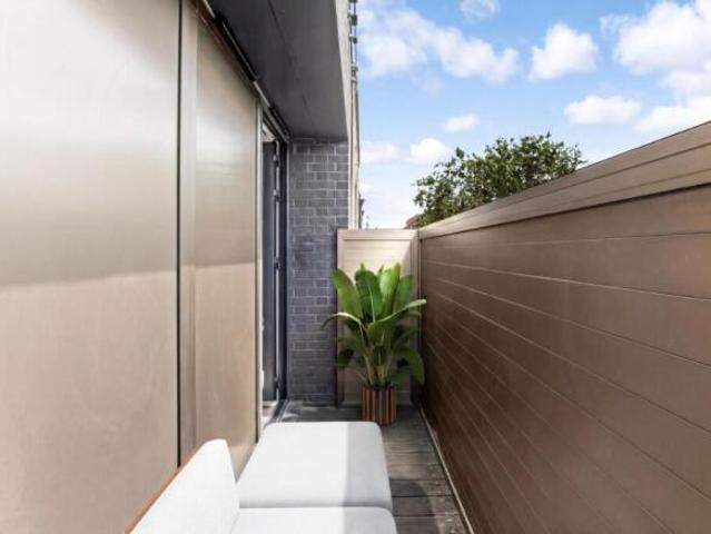 2 bedroom penthouse for rent in Bayham Street, London, NW1