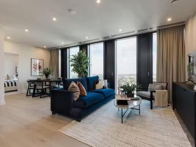 2 bedroom penthouse for rent in Broad Street, Birmingham, B15.