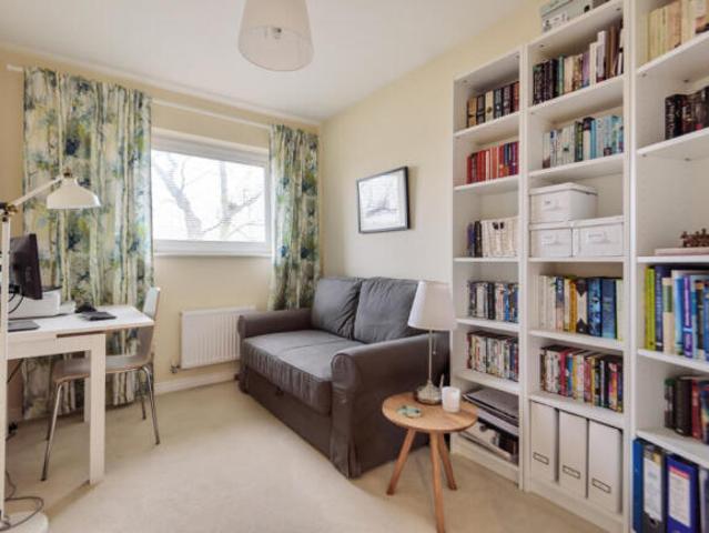 2 bedroom penthouse for rent in Colby Street, Southampton, Hampshire, SO16