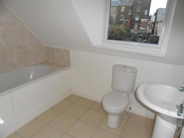 2 bedroom penthouse for rent in Harbour Street, Ramsgate, CT11