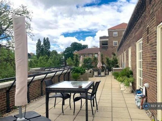 2 Bedroom Penthouse For Rent In London