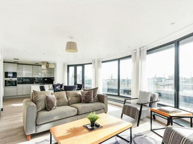 2 Bedroom Penthouse For Rent In London