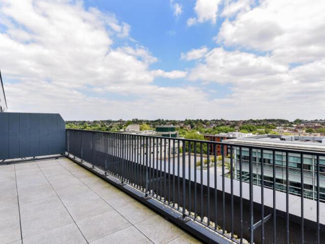 2 bedroom penthouse for rent in Papermill House, Oxford Road, Uxbridge, UB8
