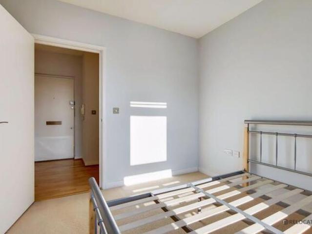 2 bedroom penthouse for rent in Park View Court, Devons Road, E3