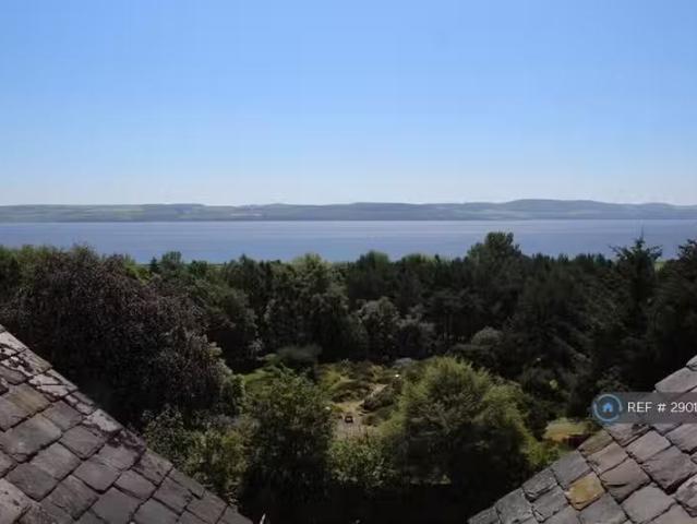 2 bedroom penthouse for rent in Perth Road, Dundee, DD2