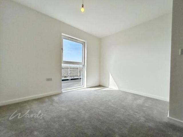 2 bedroom penthouse for rent in Station Road Paddock Wood TN12
