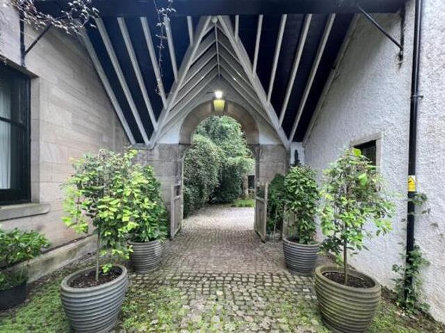2 Bedroom Penthouse For Rent In Strathaven