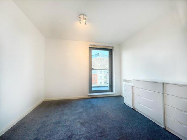 2 bedroom penthouse for rent in Skyline, 165 Granville Street, B1