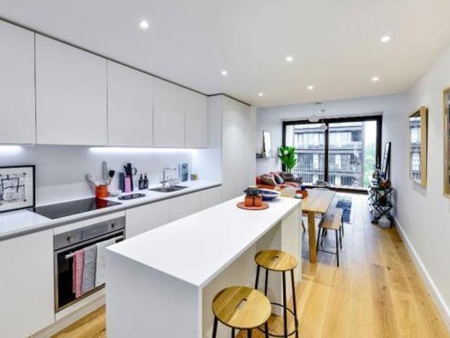 2 bedroom penthouse for rent in The Copper Building, Bristol, BS13