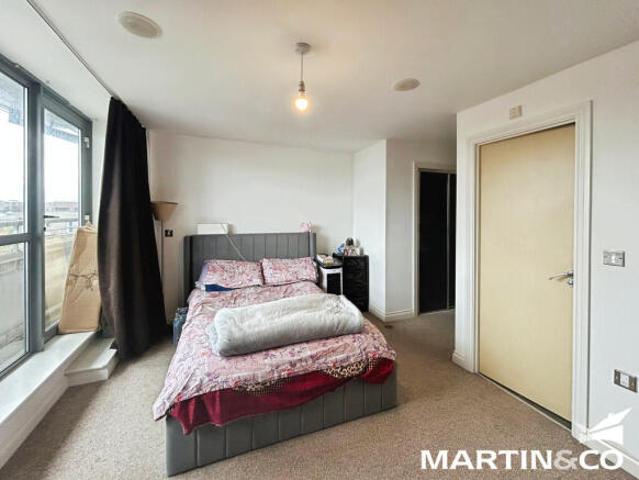 2 bedroom penthouse for rent in Victoria Court, Chelmsford, CM1