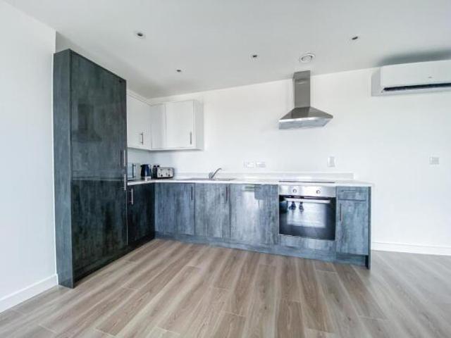 2 bedroom penthouse for rent in 609 Bayard Plaza, Bayard Apartments, Peterborough, PE1