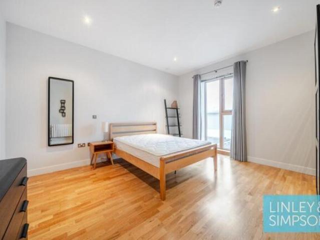 2 bedroom penthouse for sale in Mackenzie House, Chadwick Street, Leeds, LS10