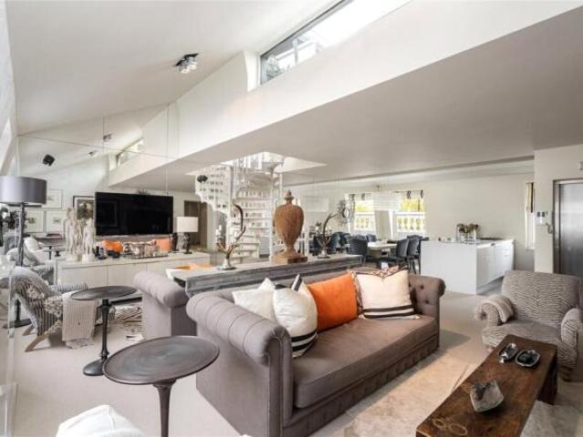 2 bedroom penthouse for sale in Onslow Gardens, South Kensington, London, SW7