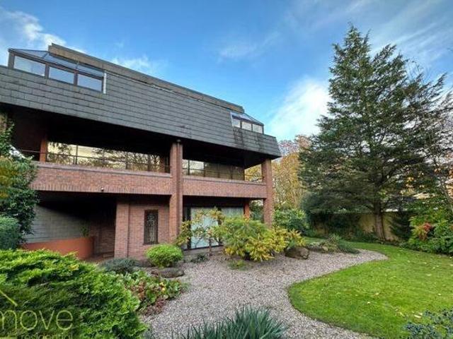 2 Bedroom Penthouse For Sale In Calderstones, Liverpool