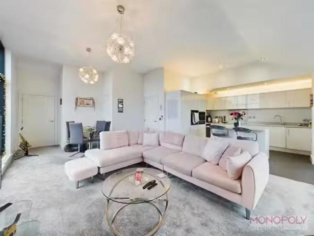2 Bedroom Penthouse For Sale In Cestria Quayside, Chester, CH1