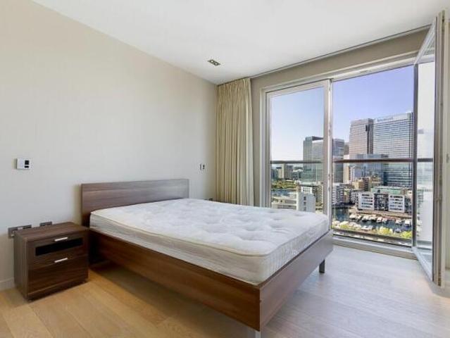 2 bedroom penthouse for sale in Fairmont Avenue, London, E14 9PB, E14